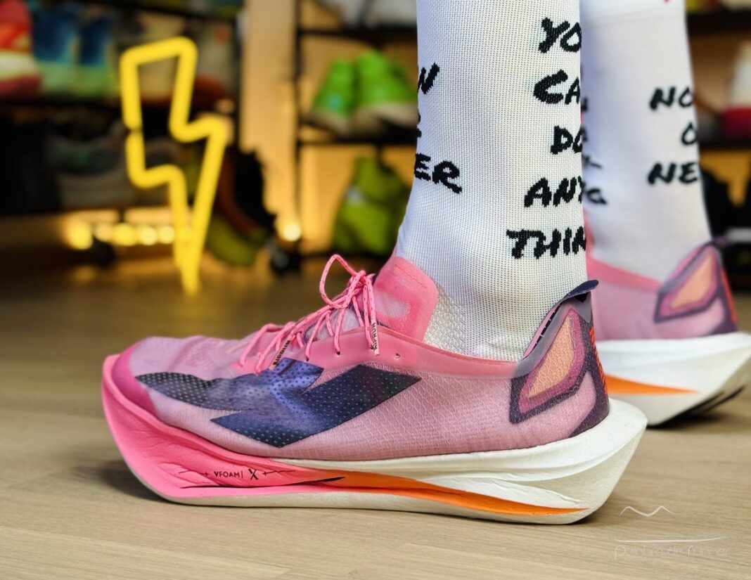 Bombazo Kiprun: KD900X LAB | 167g, carbono, superespuma y 300€